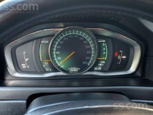 Pelēks Volvo XC70 2013 Jelgava, ar dzinēja tilpumu 2.40 L un nobraukumu 286 tūkst. km par 9990 €, foto 29 vietnē AUTOMOTO.COM.LV