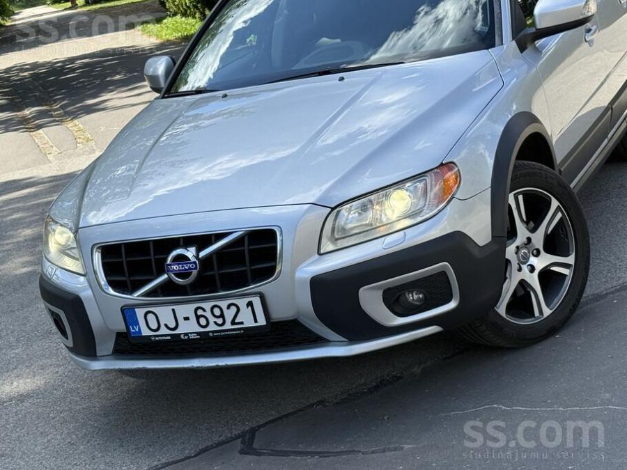 Pelēks Volvo XC70 2013 Jūrmala, ar dzinēja tilpumu 2.00 L un nobraukumu 0 tūkst. km par 7250 €, foto 3 vietnē AUTOMOTO.COM.LV
