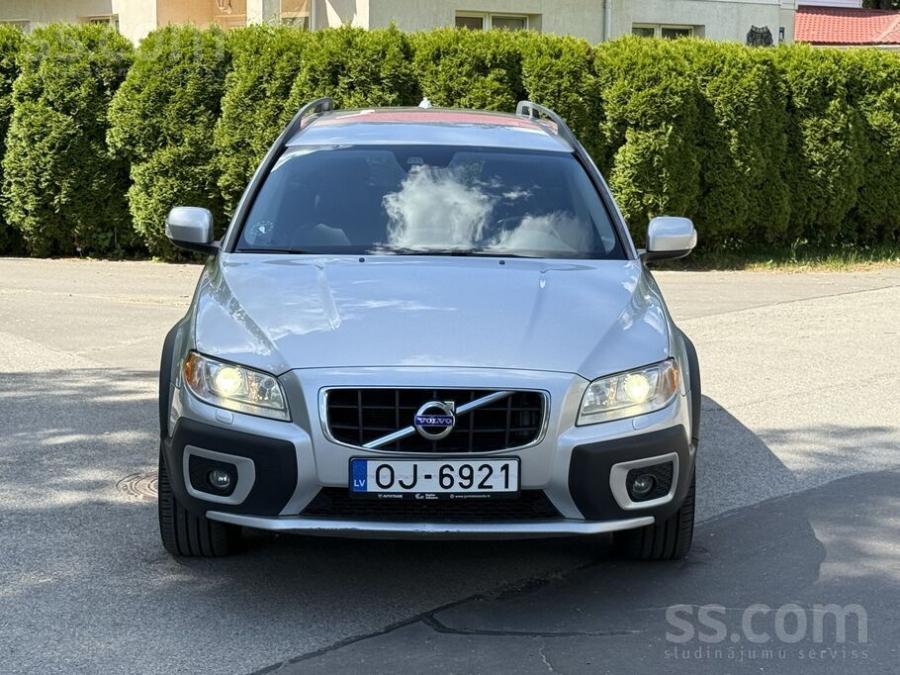 Pelēks Volvo XC70 2013 Jūrmala, ar dzinēja tilpumu 2.00 L un nobraukumu 0 tūkst. km par 7250 €, foto 8 vietnē AUTOMOTO.COM.LV
