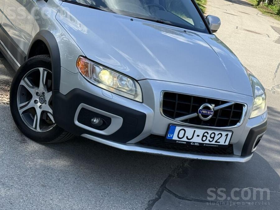 Pelēks Volvo XC70 2013 Jūrmala, ar dzinēja tilpumu 2.00 L un nobraukumu 0 tūkst. km par 7250 €, foto 12 vietnē AUTOMOTO.COM.LV