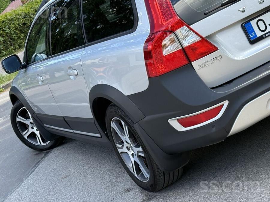 Pelēks Volvo XC70 2013 Jūrmala, ar dzinēja tilpumu 2.00 L un nobraukumu 0 tūkst. km par 7250 €, foto 15 vietnē AUTOMOTO.COM.LV
