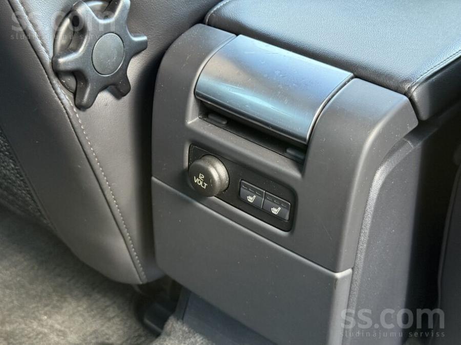 Pelēks Volvo XC70 2013 Jūrmala, ar dzinēja tilpumu 2.00 L un nobraukumu 0 tūkst. km par 7250 €, foto 21 vietnē AUTOMOTO.COM.LV