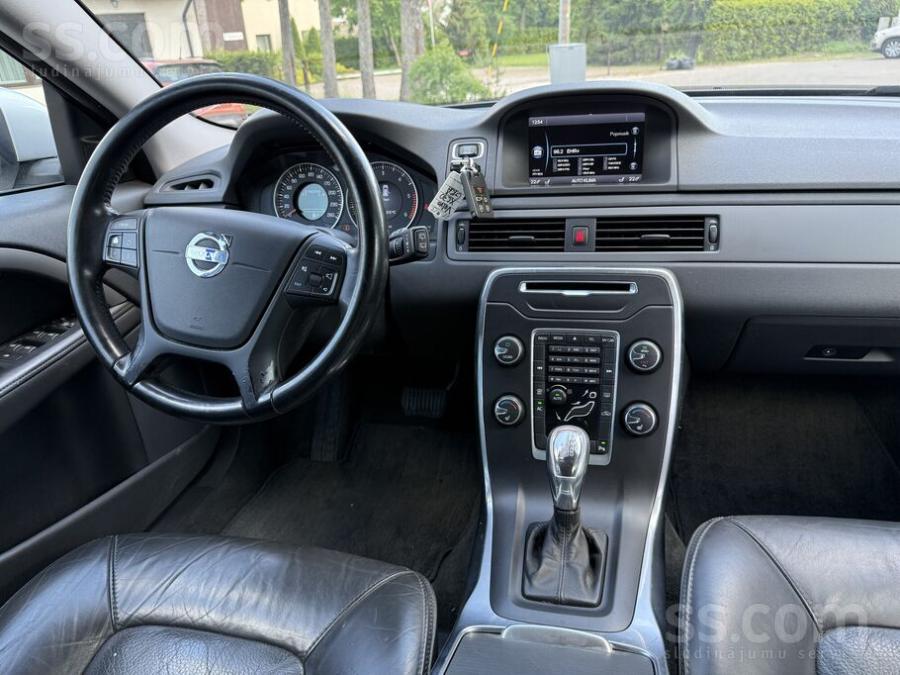 Pelēks Volvo XC70 2013 Jūrmala, ar dzinēja tilpumu 2.00 L un nobraukumu 0 tūkst. km par 7250 €, foto 24 vietnē AUTOMOTO.COM.LV