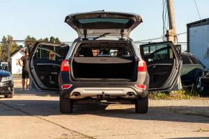 Pelēks Volvo XC70 2013 Rīga, ar dzinēja tilpumu 2.40 L un nobraukumu 330 tūkst. km par 10995 €, foto 6 vietnē AUTOMOTO.COM.LV