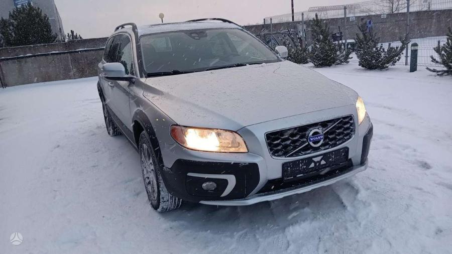 Pelēks Volvo XC70 2014 Šauļi, ar dzinēja tilpumu 3.20 L un nobraukumu 362 tūkst. km par 9999 €, foto 3 vietnē AUTOMOTO.COM.LV