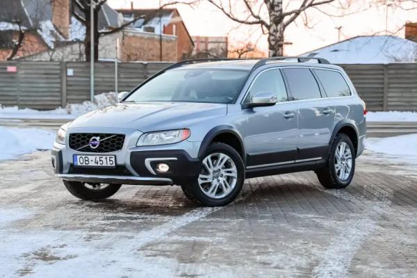Pelēks Volvo XC70 2014 Jelgava, ar dzinēja tilpumu 2.00 L un nobraukumu 254 tūkst. km par 10000 €, foto 1 vietnē AUTOMOTO.COM.LV