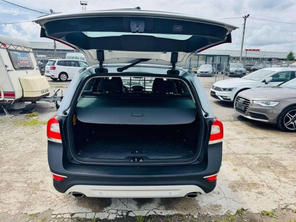 Grey Volvo XC70 2014 in Kaunas, with an engine capacity of 2.40 L and mileage of 308 thousand km for 13350 €, photo 10 on AUTOMOTO.COM.LV