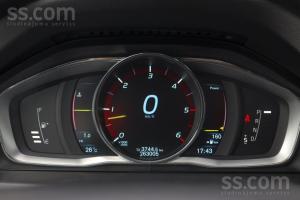 Pelēks Volvo XC70 2014 Rīga, ar dzinēja tilpumu 2.40 L un nobraukumu 263 tūkst. km par 9995 €, foto 11 vietnē AUTOMOTO.COM.LV