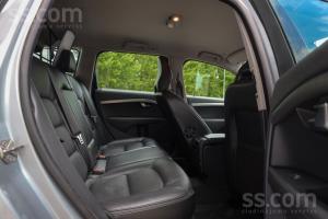 Pelēks Volvo XC70 2014 Rīga, ar dzinēja tilpumu 2.40 L un nobraukumu 263 tūkst. km par 9995 €, foto 18 vietnē AUTOMOTO.COM.LV