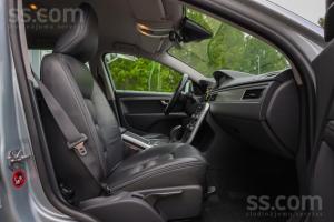 Pelēks Volvo XC70 2014 Rīga, ar dzinēja tilpumu 2.40 L un nobraukumu 263 tūkst. km par 9995 €, foto 19 vietnē AUTOMOTO.COM.LV