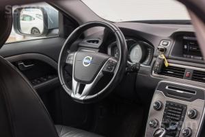 Pelēks Volvo XC70 2014 Rīga, ar dzinēja tilpumu 2.40 L un nobraukumu 263 tūkst. km par 9995 €, foto 21 vietnē AUTOMOTO.COM.LV