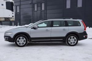 Grey Volvo XC70 2015 in Vilnius, with an engine capacity of 1.97 L and mileage of 338 thousand km for 10600 €, photo 6 on AUTOMOTO.COM.LV