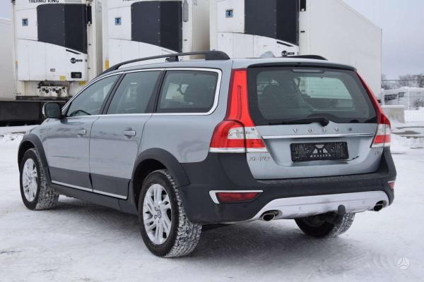Pelēks Volvo XC70 2015 Viļņa, ar dzinēja tilpumu 1.97 L un nobraukumu 338 tūkst. km par 10600 €, foto 7 vietnē AUTOMOTO.COM.LV