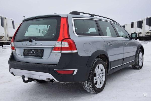 Pelēks Volvo XC70 2015 Viļņa, ar dzinēja tilpumu 1.97 L un nobraukumu 338 tūkst. km par 10600 €, foto 9 vietnē AUTOMOTO.COM.LV