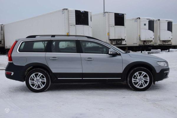 Pelēks Volvo XC70 2015 Viļņa, ar dzinēja tilpumu 1.97 L un nobraukumu 338 tūkst. km par 10600 €, foto 10 vietnē AUTOMOTO.COM.LV