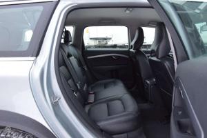 Grey Volvo XC70 2015 in Vilnius, with an engine capacity of 1.97 L and mileage of 338 thousand km for 10600 €, photo 18 on AUTOMOTO.COM.LV