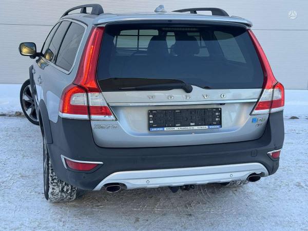 Pelēks Volvo XC70 2015 Utena, ar dzinēja tilpumu 2.40 L un nobraukumu 299 tūkst. km par 12950 €, foto 6 vietnē AUTOMOTO.COM.LV