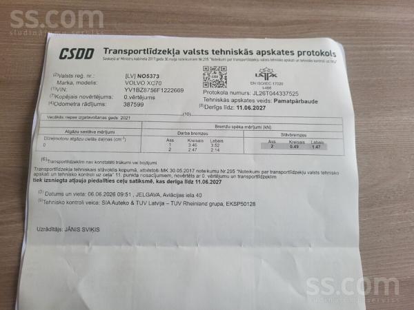 Grey Volvo XC70 2015 in Jelgava, with an engine capacity of 2.40 L and mileage of 388 thousand km for 9600 €, photo 8 on AUTOMOTO.COM.LV