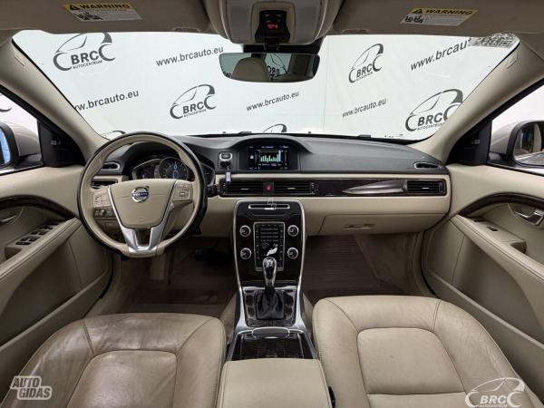 Grey Volvo XC70 2015 in Avizieniai, with an engine capacity of 3.00 L and mileage of 0 thousand km for 12700 €, photo 3 on AUTOMOTO.COM.LV
