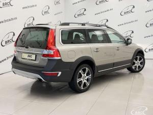 Pelēks Volvo XC70 2015 Viļņa, ar dzinēja tilpumu 2.95 L un nobraukumu 0 tūkst. km par 12700 €, foto 4 vietnē AUTOMOTO.COM.LV