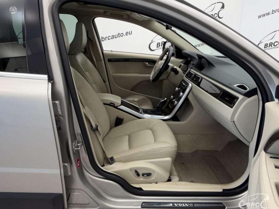 Pelēks Volvo XC70 2015 Viļņa, ar dzinēja tilpumu 2.95 L un nobraukumu 0 tūkst. km par 12700 €, foto 6 vietnē AUTOMOTO.COM.LV