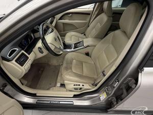 Pelēks Volvo XC70 2015 Viļņa, ar dzinēja tilpumu 2.95 L un nobraukumu 0 tūkst. km par 12700 €, foto 22 vietnē AUTOMOTO.COM.LV