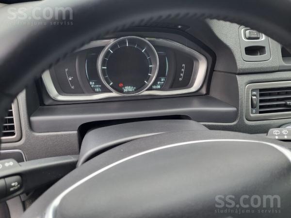 Серый Вольво ХС70 2015 в Елгава, объемом двигателя 2.40 л и пробегом 388 тыс. км за 10200 €, фото 8 на AUTOMOTO.COM.LV