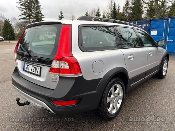 Pelēks Volvo XC70 2016 Paide, ar dzinēja tilpumu 2.40 L un nobraukumu 237 tūkst. km par 14490 €, foto 5 vietnē AUTOMOTO.COM.LV