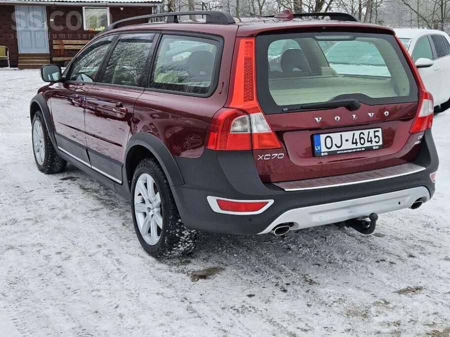 Sarkans Volvo XC70 2009 Talsi, ar dzinēja tilpumu 2.40 L un nobraukumu 214 tūkst. km par 7966 €, foto 3 vietnē AUTOMOTO.COM.LV