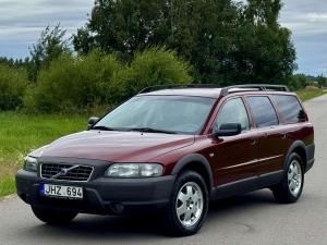 Sarkans Volvo XC70 2001 Radviliškis, ar dzinēja tilpumu 2.40 L un nobraukumu 370 tūkst. km par 2100 €, foto  vietnē AUTOMOTO.COM.LV