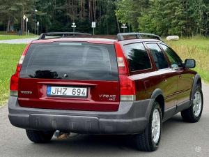 Красный Вольво ХС70 2001 в Радвилишкис, объемом двигателя 2.40 л и пробегом 370 тыс. км за 2100 €, фото 9 на AUTOMOTO.COM.LV