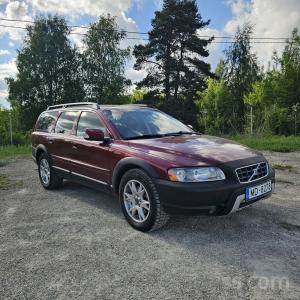 Красный Вольво ХС70 2006 в Рига, объемом двигателя 2.40 л и пробегом 295 тыс. км за 3790 €, фото  на AUTOMOTO.COM.LV