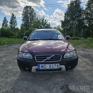 Sarkans Volvo XC70 2006 Rīga, ar dzinēja tilpumu 2.40 L un nobraukumu 295 tūkst. km par 3790 €, foto 3 vietnē AUTOMOTO.COM.LV