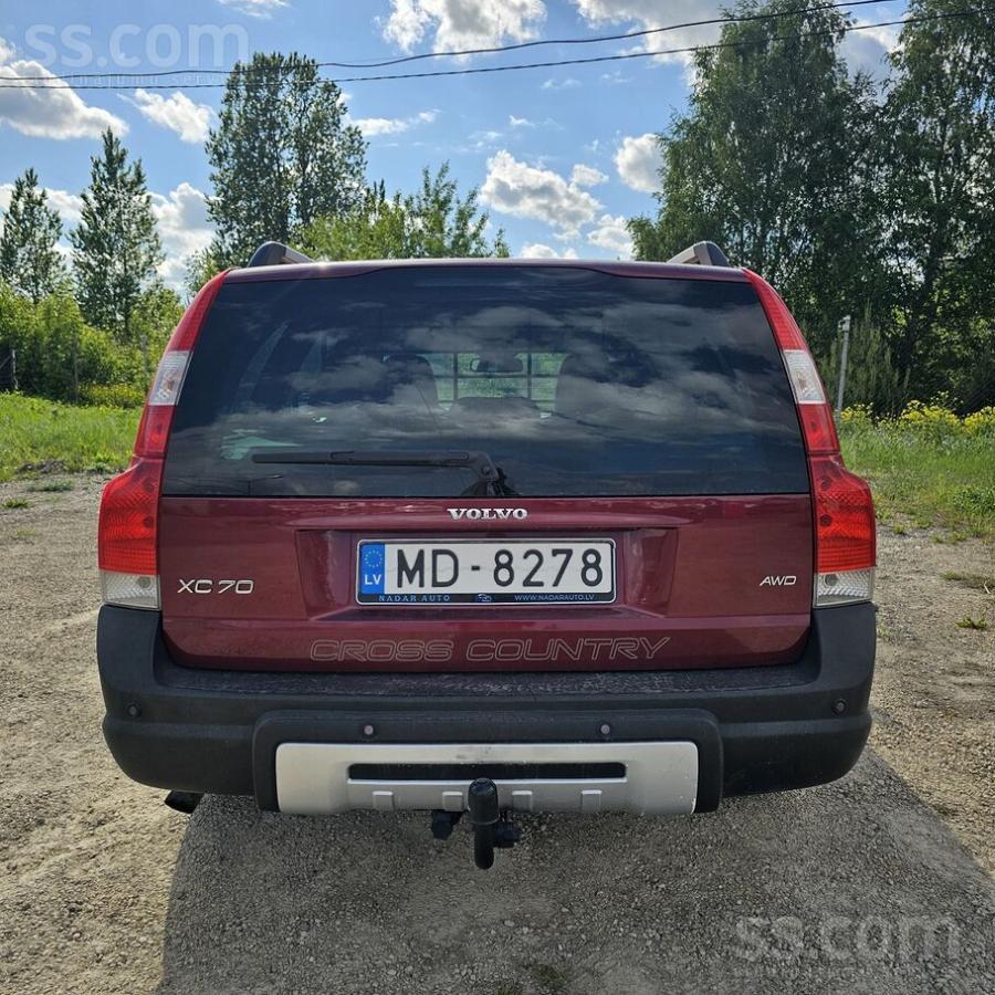 Sarkans Volvo XC70 2006 Rīga, ar dzinēja tilpumu 2.40 L un nobraukumu 295 tūkst. km par 3790 €, foto 6 vietnē AUTOMOTO.COM.LV