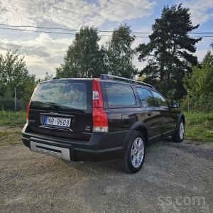 Sarkans Volvo XC70 2006 Rīga, ar dzinēja tilpumu 2.40 L un nobraukumu 0 tūkst. km par 4350 €, foto 5 vietnē AUTOMOTO.COM.LV