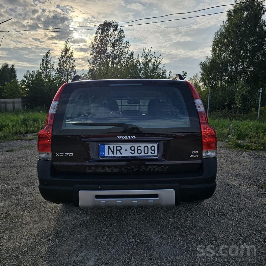 Sarkans Volvo XC70 2006 Rīga, ar dzinēja tilpumu 2.40 L un nobraukumu 0 tūkst. km par 4350 €, foto 6 vietnē AUTOMOTO.COM.LV