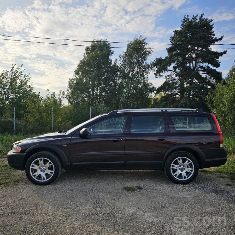 Sarkans Volvo XC70 2006 Rīga, ar dzinēja tilpumu 2.40 L un nobraukumu 0 tūkst. km par 4350 €, foto 9 vietnē AUTOMOTO.COM.LV