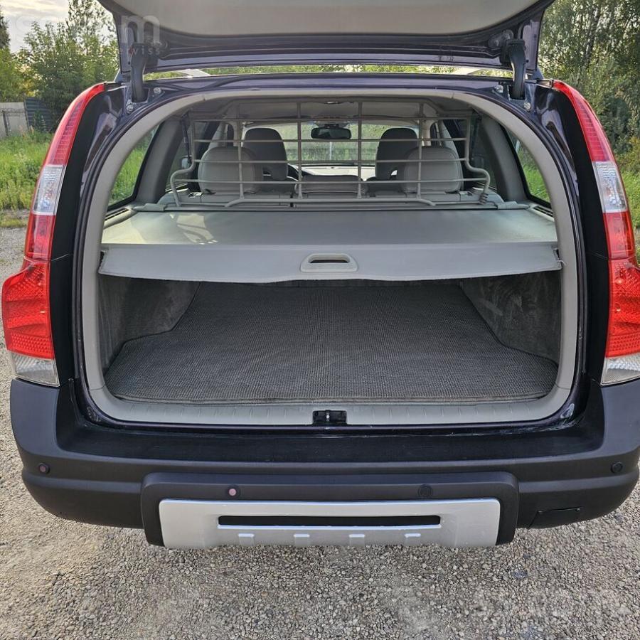 Sarkans Volvo XC70 2006 Rīga, ar dzinēja tilpumu 2.40 L un nobraukumu 0 tūkst. km par 4350 €, foto 10 vietnē AUTOMOTO.COM.LV