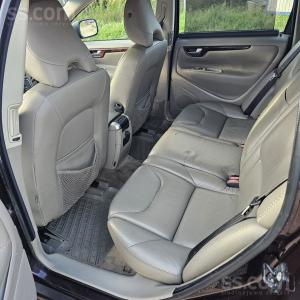 Sarkans Volvo XC70 2006 Rīga, ar dzinēja tilpumu 2.40 L un nobraukumu 0 tūkst. km par 4350 €, foto 13 vietnē AUTOMOTO.COM.LV