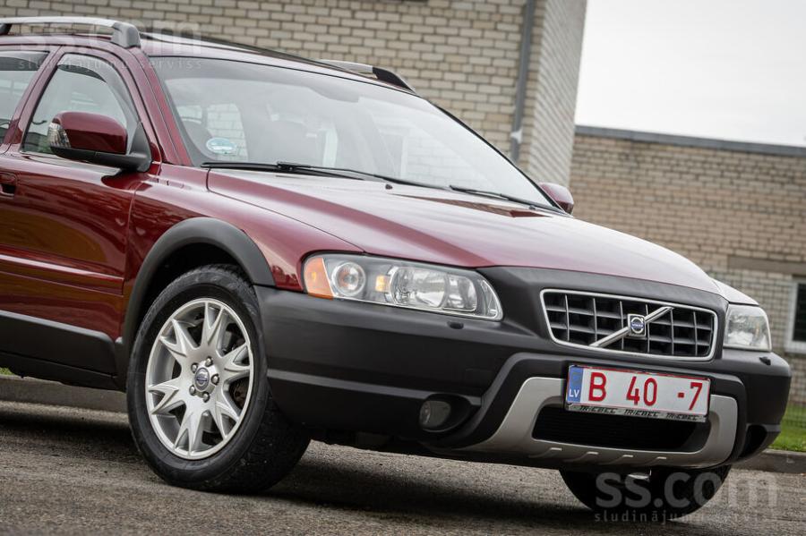 Sarkans Volvo XC70 2006 Tukums, ar dzinēja tilpumu 2.40 L un nobraukumu 397 tūkst. km par 5500 €, foto 5 vietnē AUTOMOTO.COM.LV