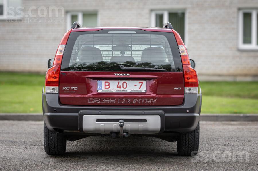 Sarkans Volvo XC70 2006 Tukums, ar dzinēja tilpumu 2.40 L un nobraukumu 397 tūkst. km par 5500 €, foto 8 vietnē AUTOMOTO.COM.LV