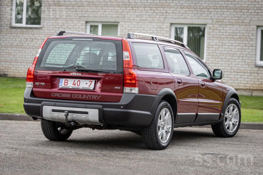 Sarkans Volvo XC70 2006 Tukums, ar dzinēja tilpumu 2.40 L un nobraukumu 397 tūkst. km par 5500 €, foto 9 vietnē AUTOMOTO.COM.LV
