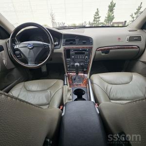 Красный Вольво ХС70 2006 в Рига, объемом двигателя 2.40 л и пробегом 0 тыс. км за 4040 €, фото 17 на AUTOMOTO.COM.LV
