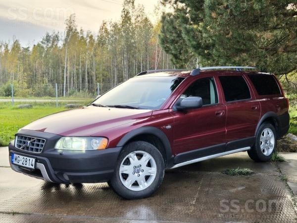 Sarkans Volvo XC70 2006 Preiļi, ar dzinēja tilpumu 2.40 L un nobraukumu 0 tūkst. km par 3050 €, foto 3 vietnē AUTOMOTO.COM.LV