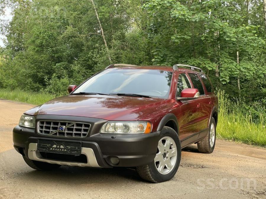 Red Volvo XC70 2007 in Riga, with an engine capacity of 2.40 L and mileage of 0 thousand km for 4150 €, photo 2 on AUTOMOTO.COM.LV