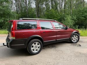 Red Volvo XC70 2007 in Riga, with an engine capacity of 2.40 L and mileage of 0 thousand km for 4150 €, photo 12 on AUTOMOTO.COM.LV