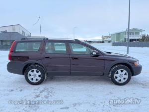 Red Volvo XC70 2007 in Tallinn, with an engine capacity of 2.40 L and mileage of 313 thousand km for 5990 €, photo 9 on AUTOMOTO.COM.LV