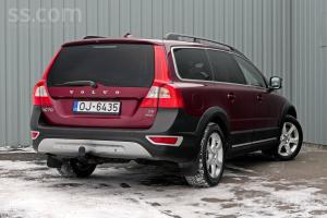 Red Volvo XC70 2008 in Ogre, with an engine capacity of 2.40 L and mileage of 0 thousand km for 5250 €, photo 3 on AUTOMOTO.COM.LV