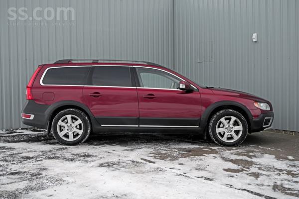Sarkans Volvo XC70 2008 Ogre, ar dzinēja tilpumu 2.40 L un nobraukumu 0 tūkst. km par 5250 €, foto 6 vietnē AUTOMOTO.COM.LV