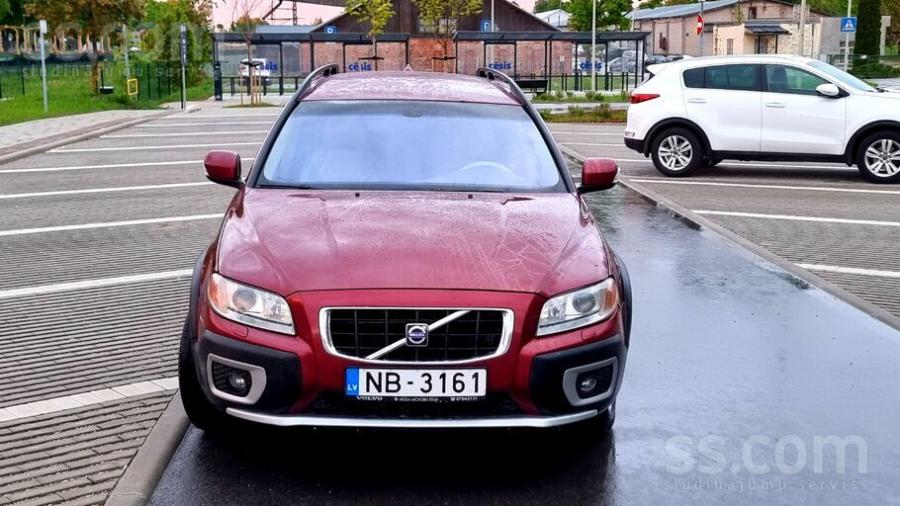 Sarkans Volvo XC70 2008 Cēsis, ar dzinēja tilpumu 2.40 L un nobraukumu 481 tūkst. km par 4200 €, foto 3 vietnē AUTOMOTO.COM.LV